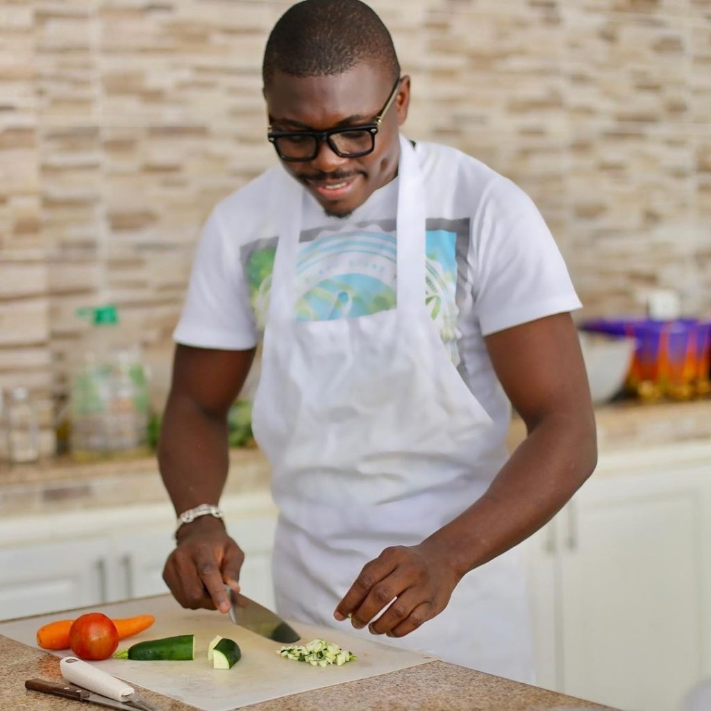 3 chefs cuisiniers gabonais pour vos repas Plume Or